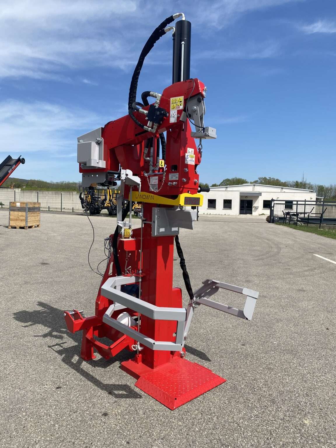 FENDEUSE VERTICALE 21 TONNES LANCMAN - MARY AGRI